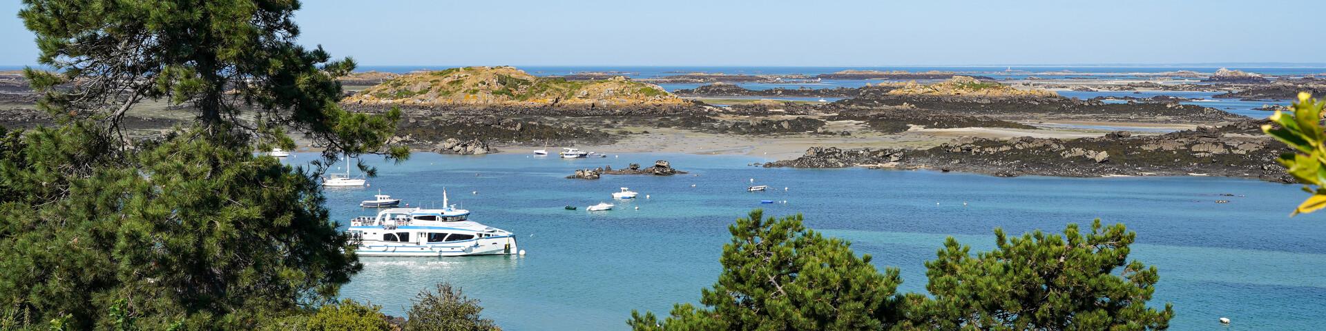 Se rendre à Chausey avec les vedettes Jolie France | Destination ...