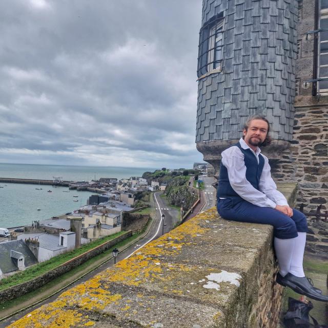 Dominic Farrell | Destination Granville Terre et Mer